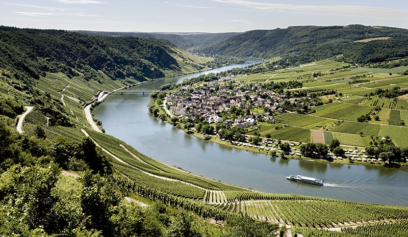 European Sailings: Top Tips for River Cruising - YMT Vacations
